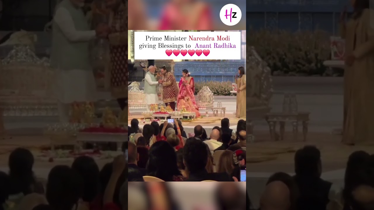 PM MODI came to bless Anant and Radhika after the wedding at Ashirwad ...