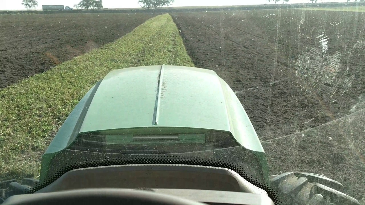 John Deere 6170M offset disk