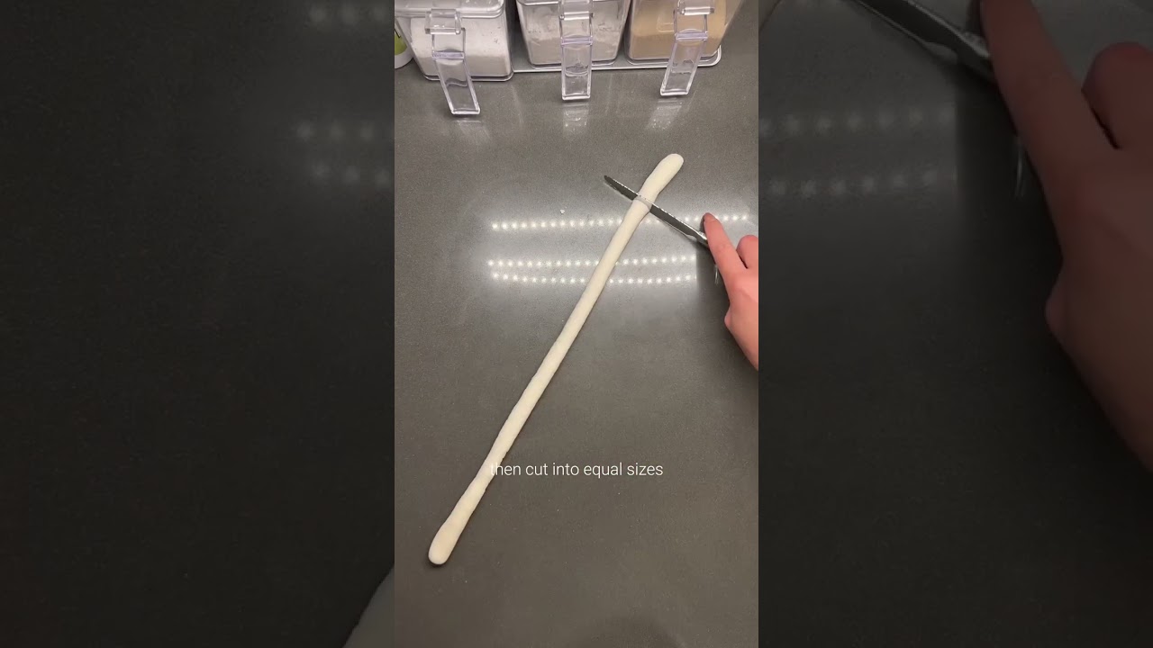 How to make the rice cakes in tteokbokki