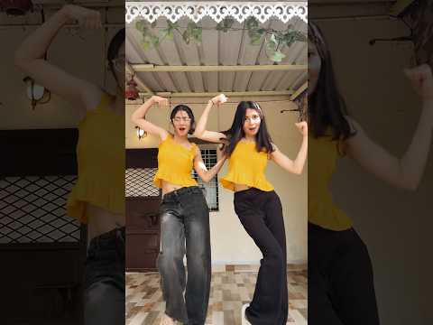 We’re obsessed with..!#apt ????????????#youtubeshorts #dance #transition #song #love #trending #kpop #rosé