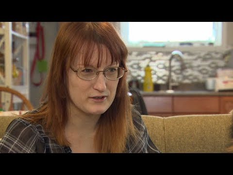 Mom told she's no longer a Canadian citizen