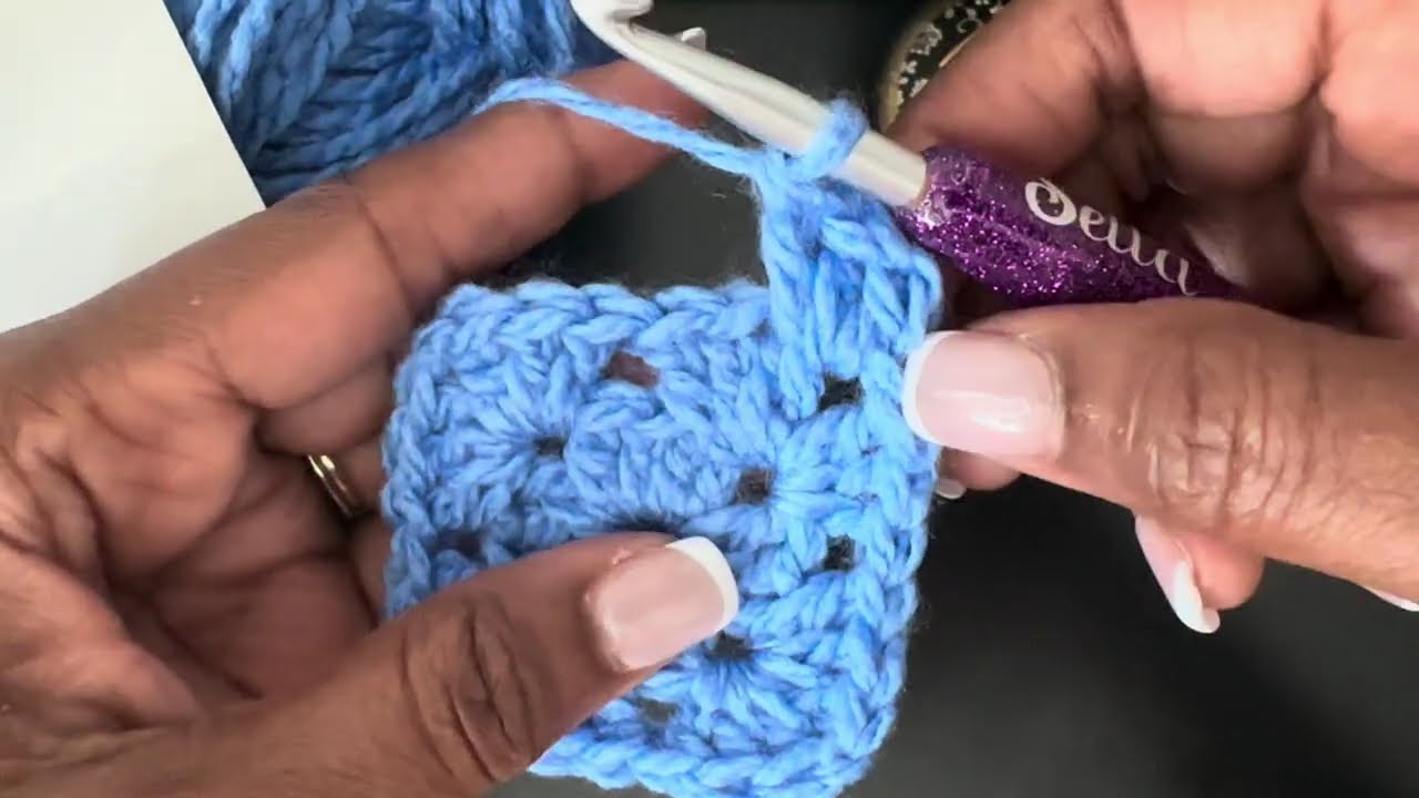 💜🧶 How to make a Traditional Granny Square  - tutorial 🧶🧶💜