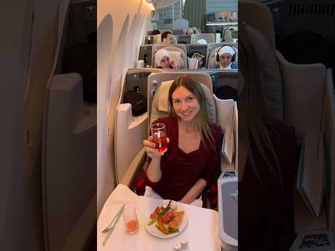 First time flying with Jordanian Airlines from Chicago to Amman #travelblogger #djlife #travelgirl