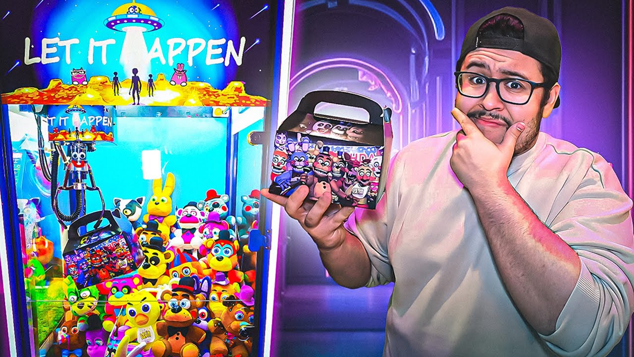 Five Nights at Freddy's MYSTERY Box Claw Machine