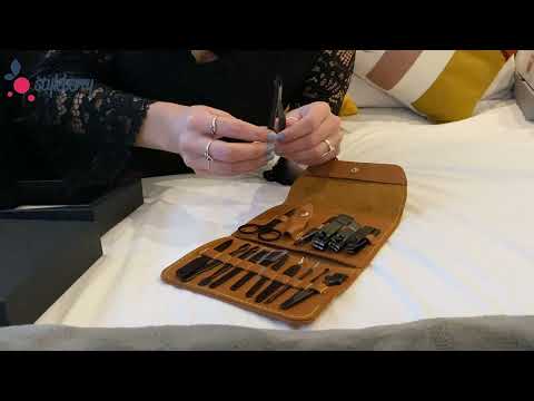 16 Piece Foldable Nail Kit | Styleberry