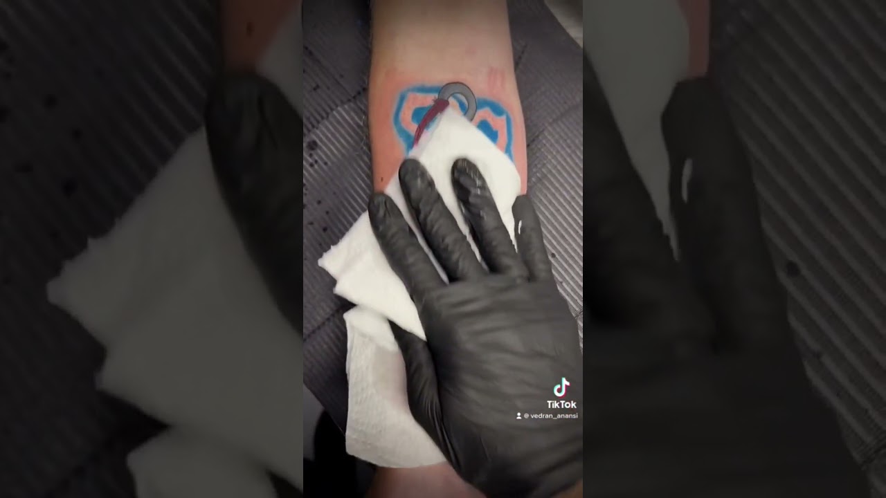 - Naruto Minato kunai- Anime Tattoo- short video                 #animeink #animetattoo