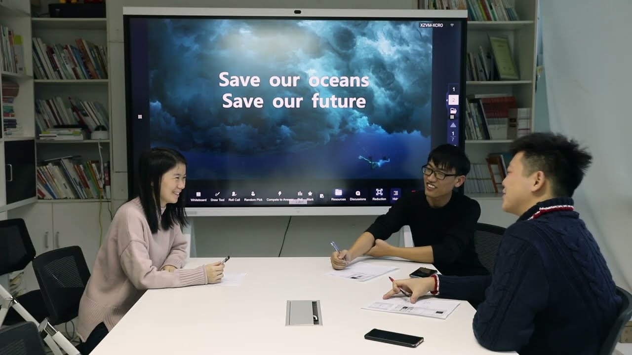 HUAWEI Smart Classroom Solution-Hybird Learning with UClass