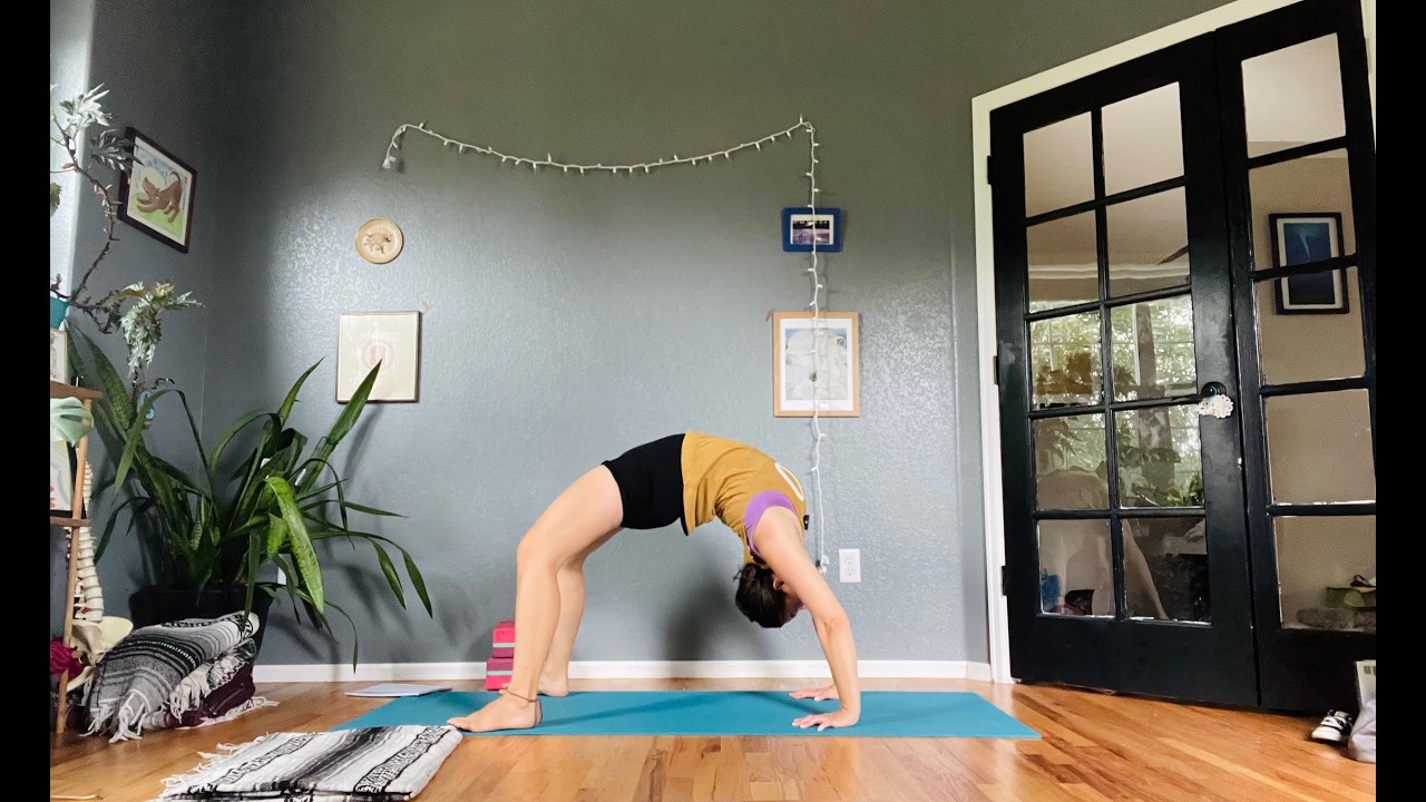 Yoga Mini: Wheel Pose
