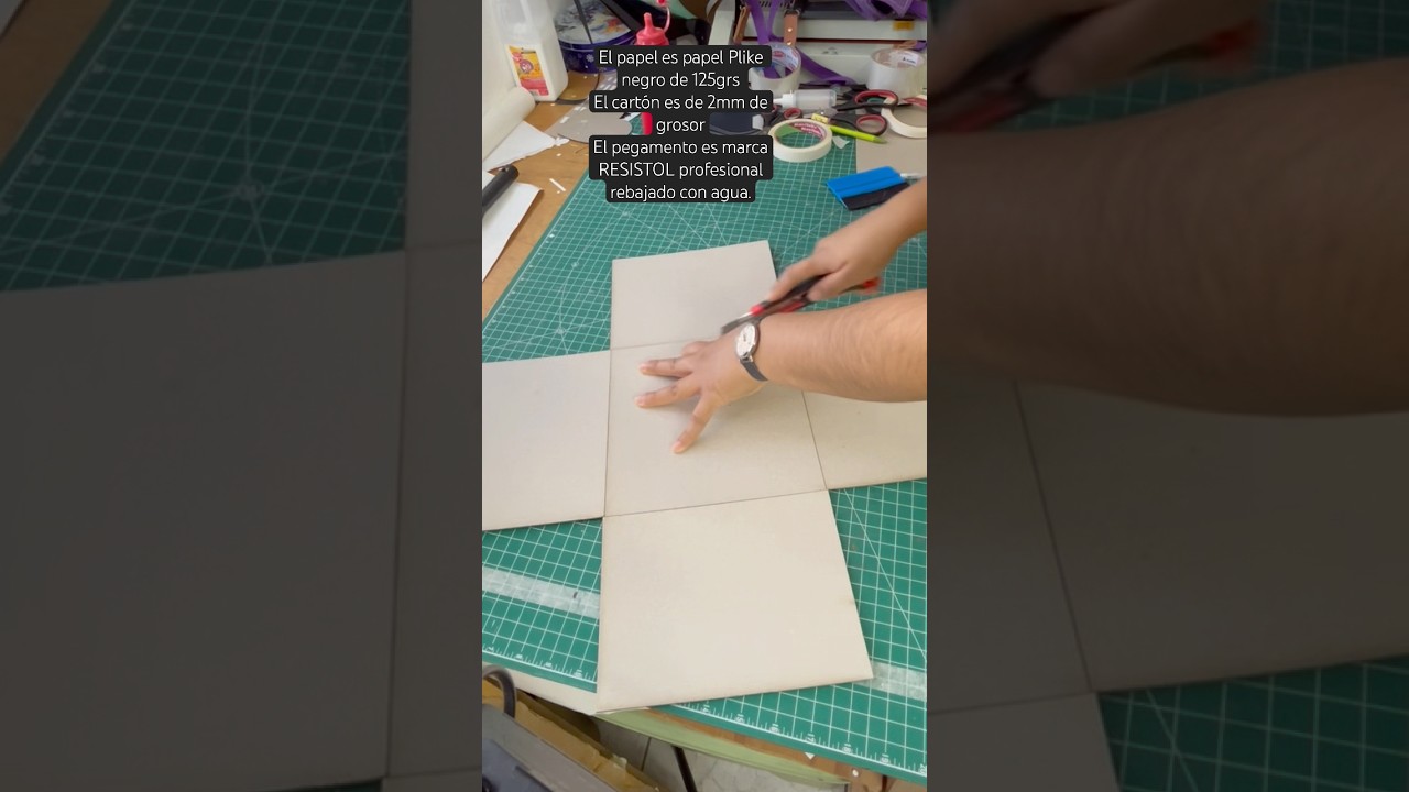 Así hago las cajas de lujo. Este es el paso del forrado interno. #cartonaje #diy #comohacercajas