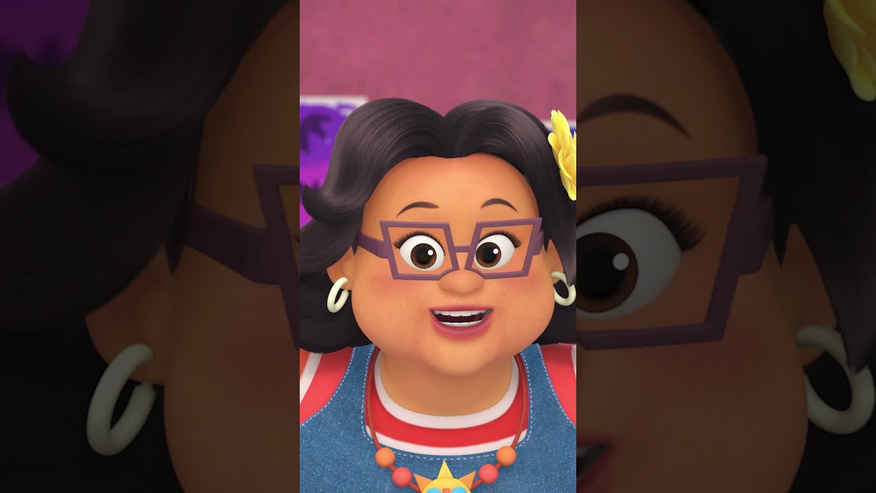 You won't believe your eyes! 👀 IT'S HALLOWEEN! KindergartenTheMusical DisneyJr
