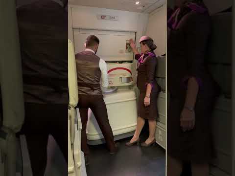 Opening a Boeing 777 aircraft door ✈️ #aviation #boeing #crewlife #cabincrew #airplane