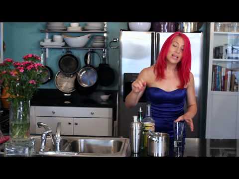 How to Make a Midori Sour : Fab Foods & Kitchen Tips