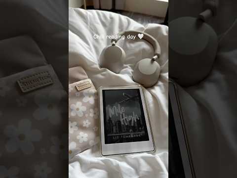 Heard this hockey romance was good so I downloaded it on kindle unlimited!