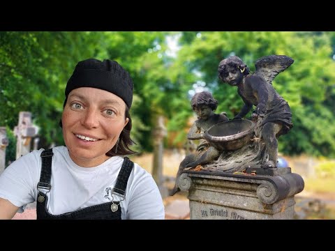 Brompton Cemetery - Corrupt Courtesane, Super Suffragette and Epic Epidemiologist