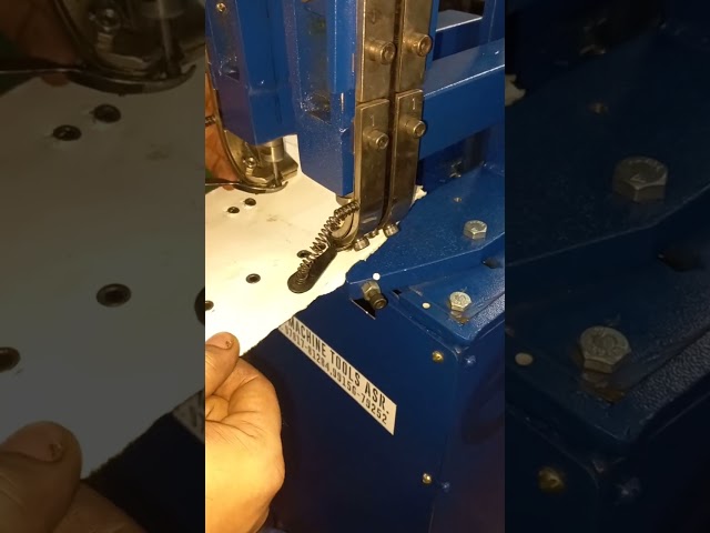 Eyelet Punch Machine - 1000 Stroke/Hr Double Head Eyelet Punch Machine ...