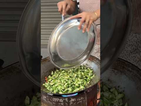Bendi one of the most famous in indian cuisine! #food #streetfood #malaysianfood #indianfood
