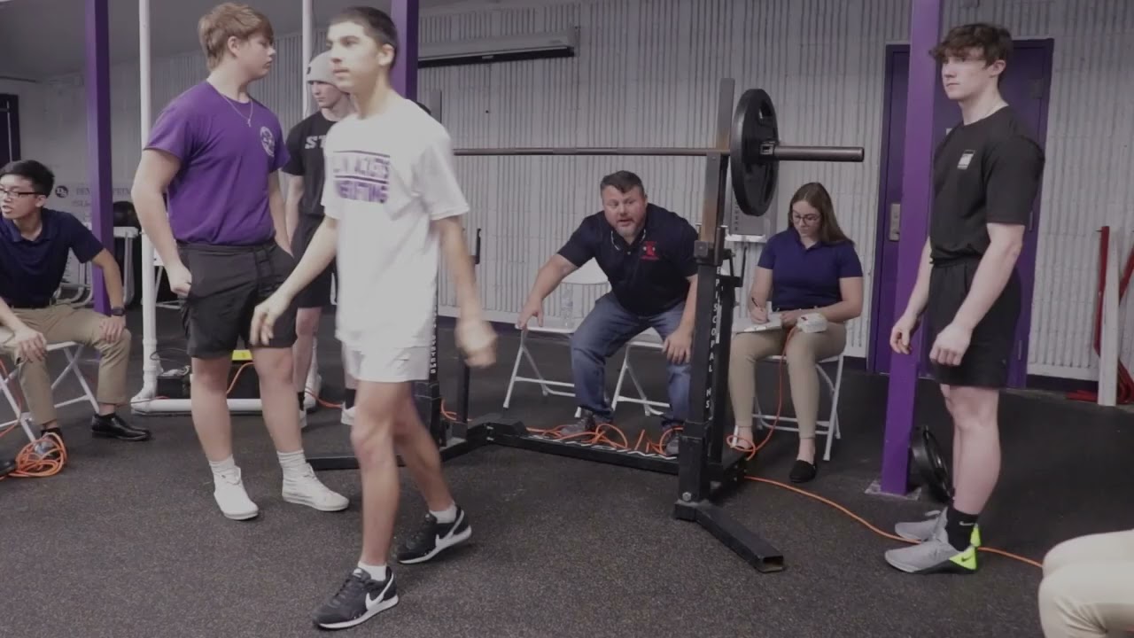 Understanding the Essentials of Powerlifting Judging: A Comprehensive ...