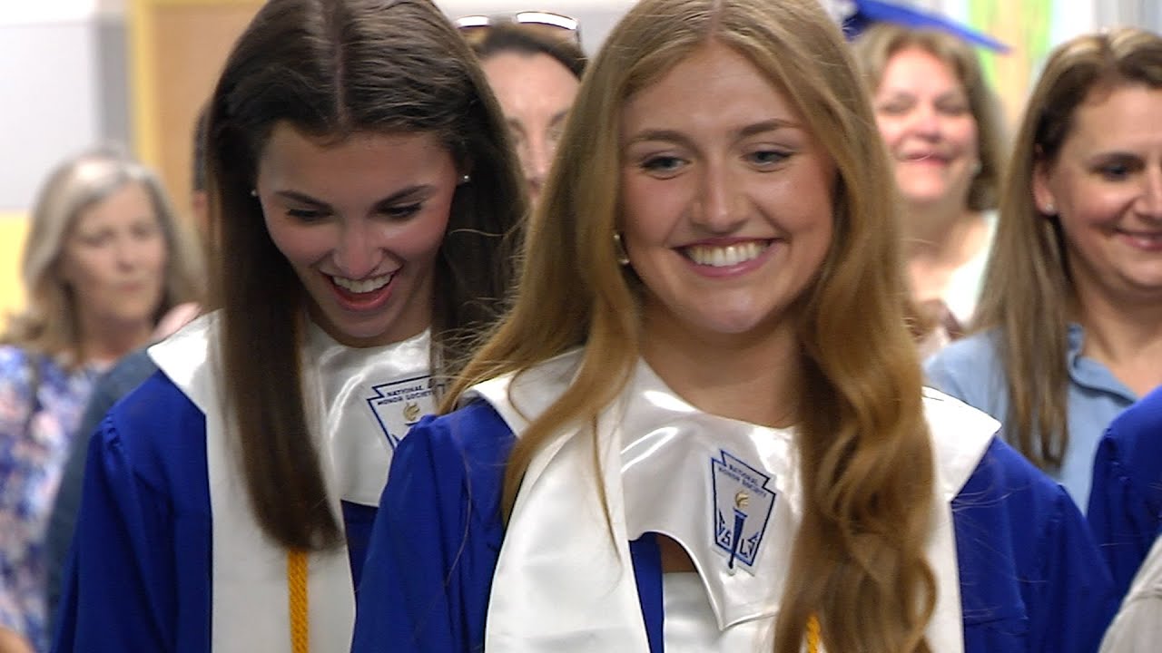 Madisonville Elementary Graduation Walk