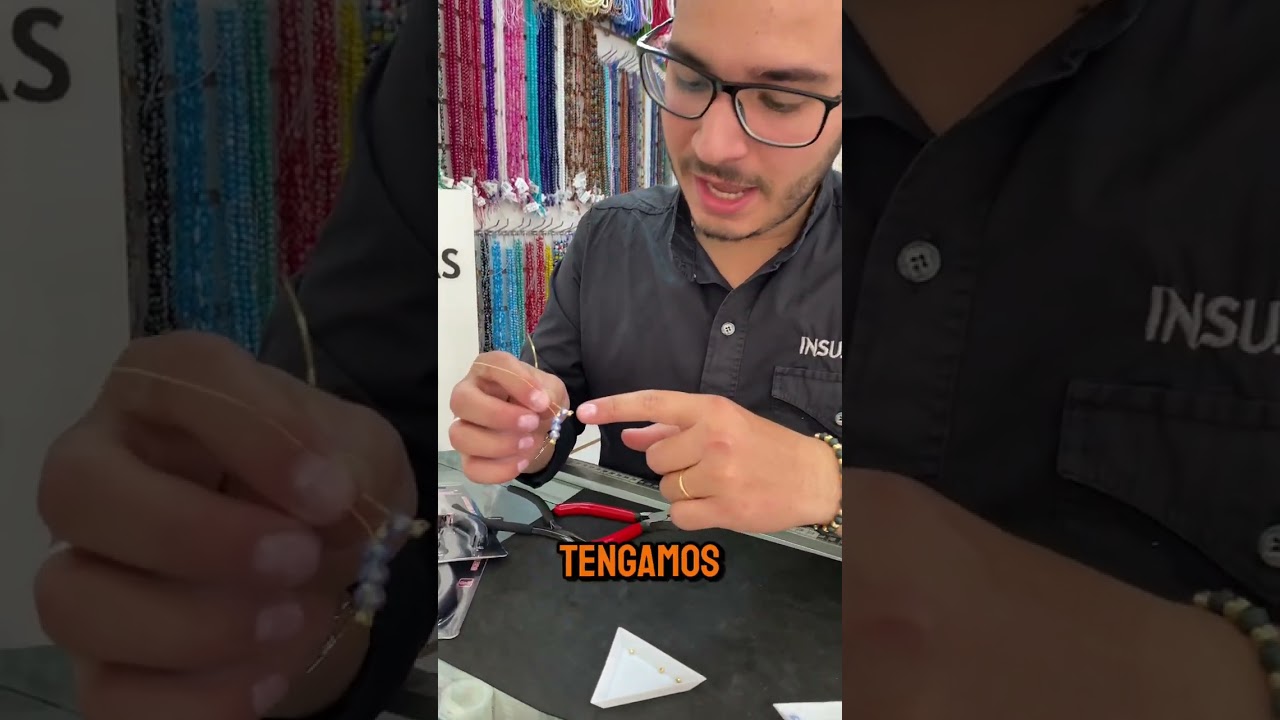 How to make a cross using wire wrapping and Murano glass. #tutorial #jewelry