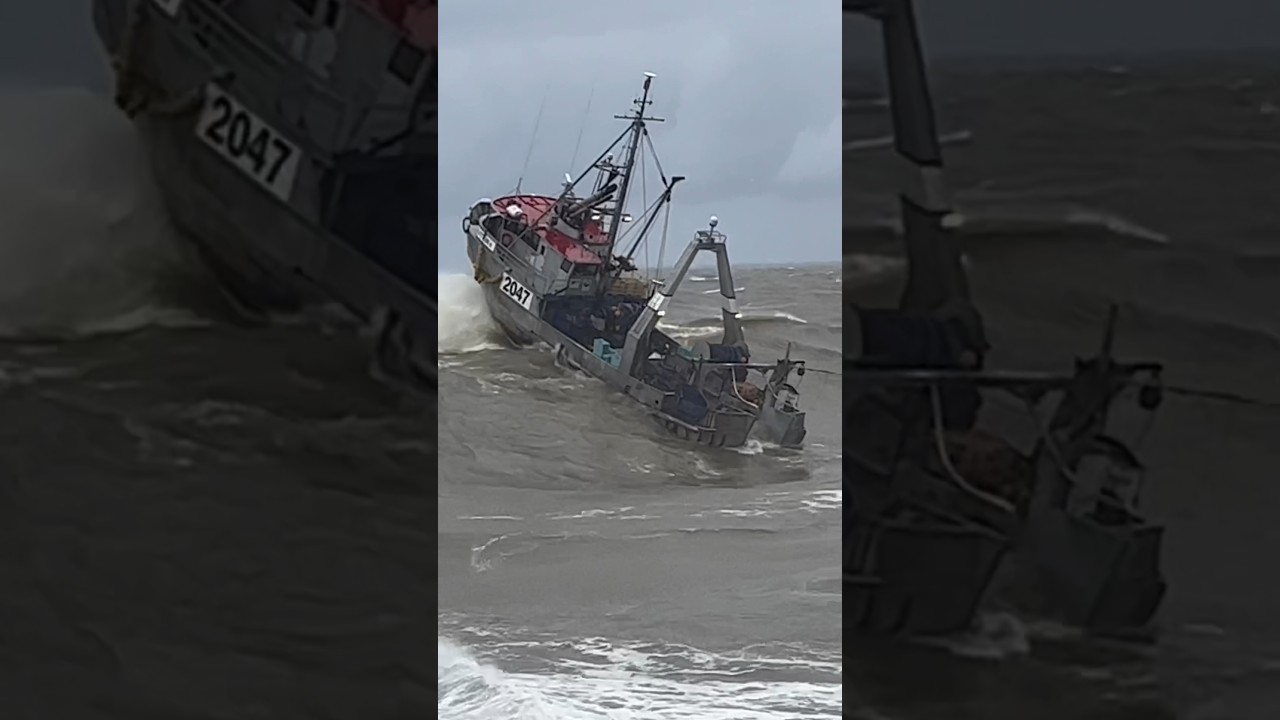 Resolution Crossing Greymouth bar #fishingboat #fishing