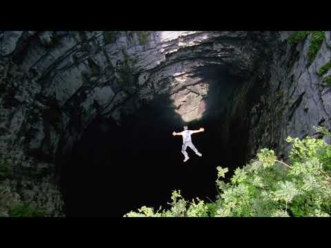 [4k] Guy Jumping Off Cliff Meme Template