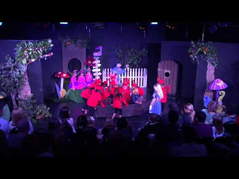 Alice In Wonderland - Cast F 06/12/2016