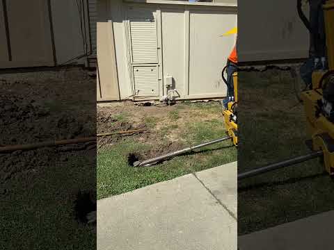 Starting a Directional Drill, Using the DigiTrak Falcon F2 Locator #trenchless #underground