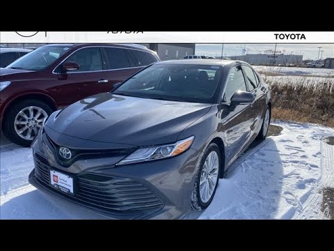 Used 2018 Toyota Camry Hybrid Rochester, MN #X9416 - SOLD