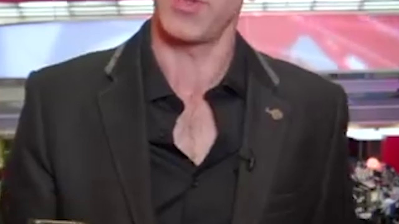 Spencer Kellys unbuttoned shirt