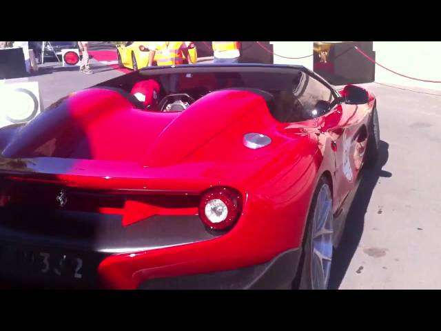 Logo Ferrari F12 Trs