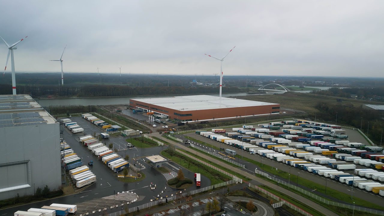 SAB-profiel realiseert unieke gevel voor nieuw distributiecentrum in Ham
