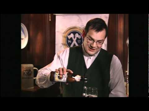 How to Pour a Hacker-Pschorr Weisse Beer