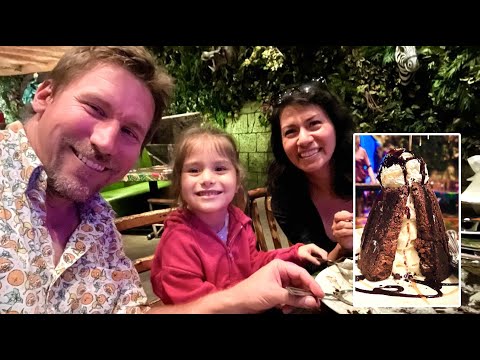 Rainforest Cafe at Disney’s Animal Kingdom 2022 | We Ordered the Most Expensive Items on the Menu