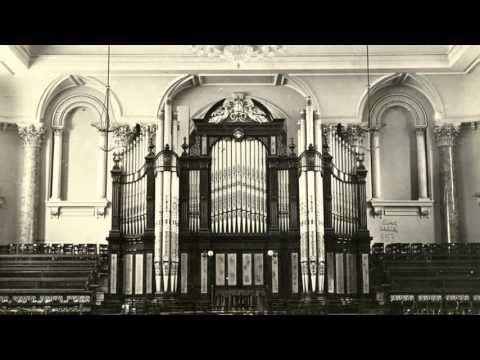 The Adelaide Town Hall's Pipe Organ
