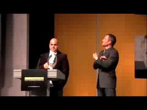 Jeffrey Schwartz Receives 2008 LIVESTRONG Award