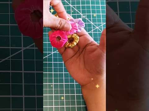 Making Tiny Scrunchies for my Rainbow High Dolls!😍