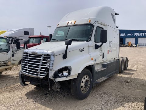 2016 Freightliner CASCADIA - Parts Unit 16WH274