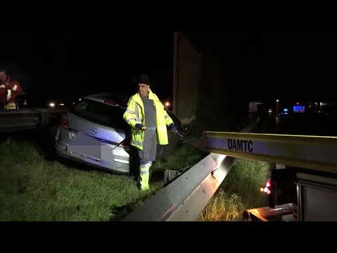 A14 Abfahrt Klaus: Pkw landete zwischen Leitplanken