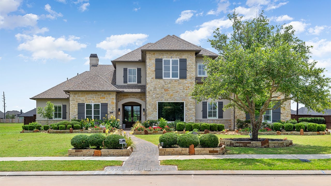 Luxury Home on 3/4 Acre with Pool & Pavilion | 7411 Palmetto Spgs Trl