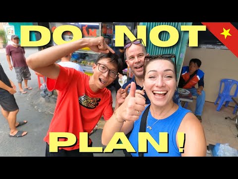 Exploring Ho Chi Minh City Vietnam - DO NOT PLAN !