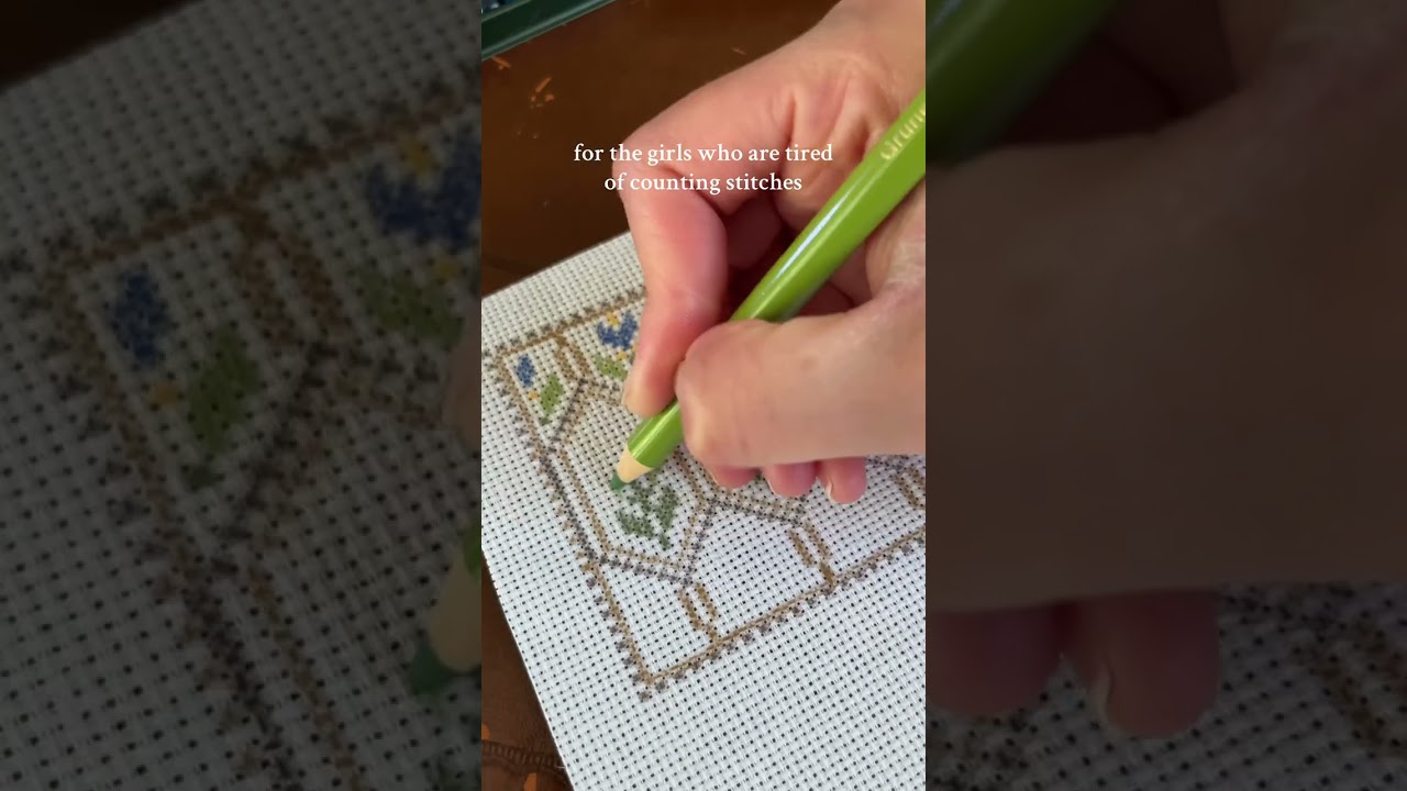 Have you tried drawing on your cross stitch patterns?? #gamechanger #crossstitch #crossstitching
