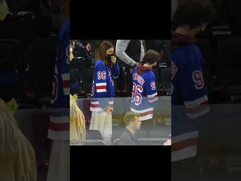 tom & z wore jerseys with each other’s names on it ❤️ #tomholland #zendaya #shorts