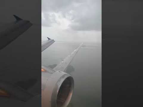 Wind Shear - Go Around UA2437 Tampa Bay International (TPA) 16 June 2021
