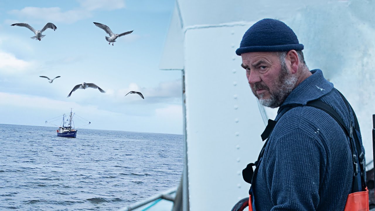 Chasing the tides - TRAILER international