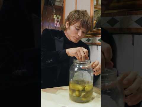 Jordan Barett tries pickles