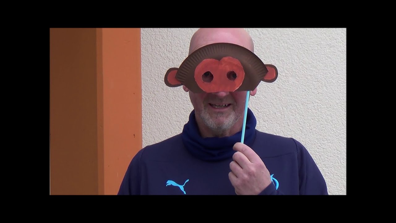 Masken aus Papptellern