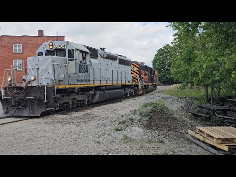 W&LE Medina local 661 with GP-40-3 Rio Grande #303 down the B&O. 6-19-25
