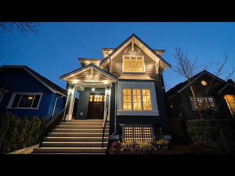 4038 W 15TH AVE Vancouver