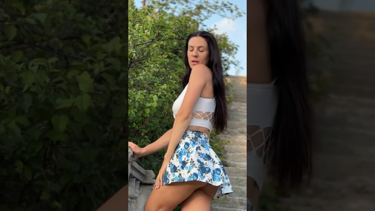 #up skirt #mini skirt #bikini #nu #upskirt
