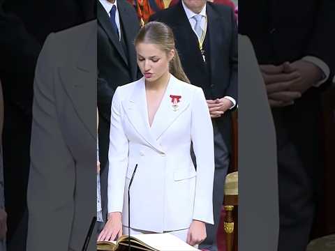 La princesa #Leonor jura la Constitución en un solemne acto en el Congreso #princesaleonor 🇪🇸
